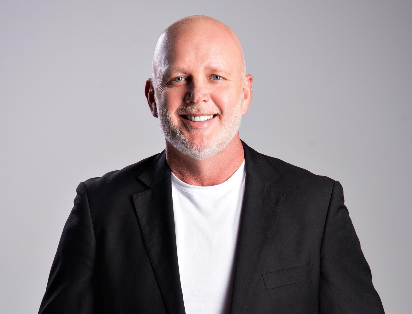 A Jornada de Transformação e Excelência de Sidnei Betzel Naak | Orgulho ...